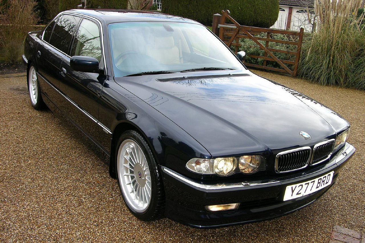  BMW E38 750 